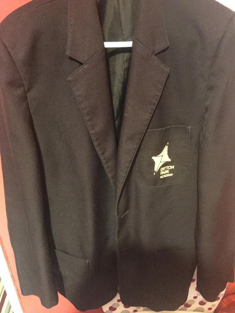 2644 - Trutex boys ditton park academy blazer Old school uniform ...